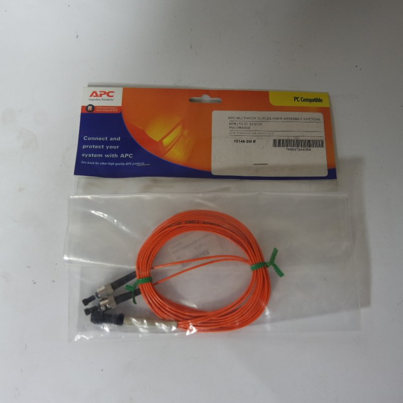 APC Fiber Channel Kabel Multimode Duplex 3m (12145-3M-E), 4,00